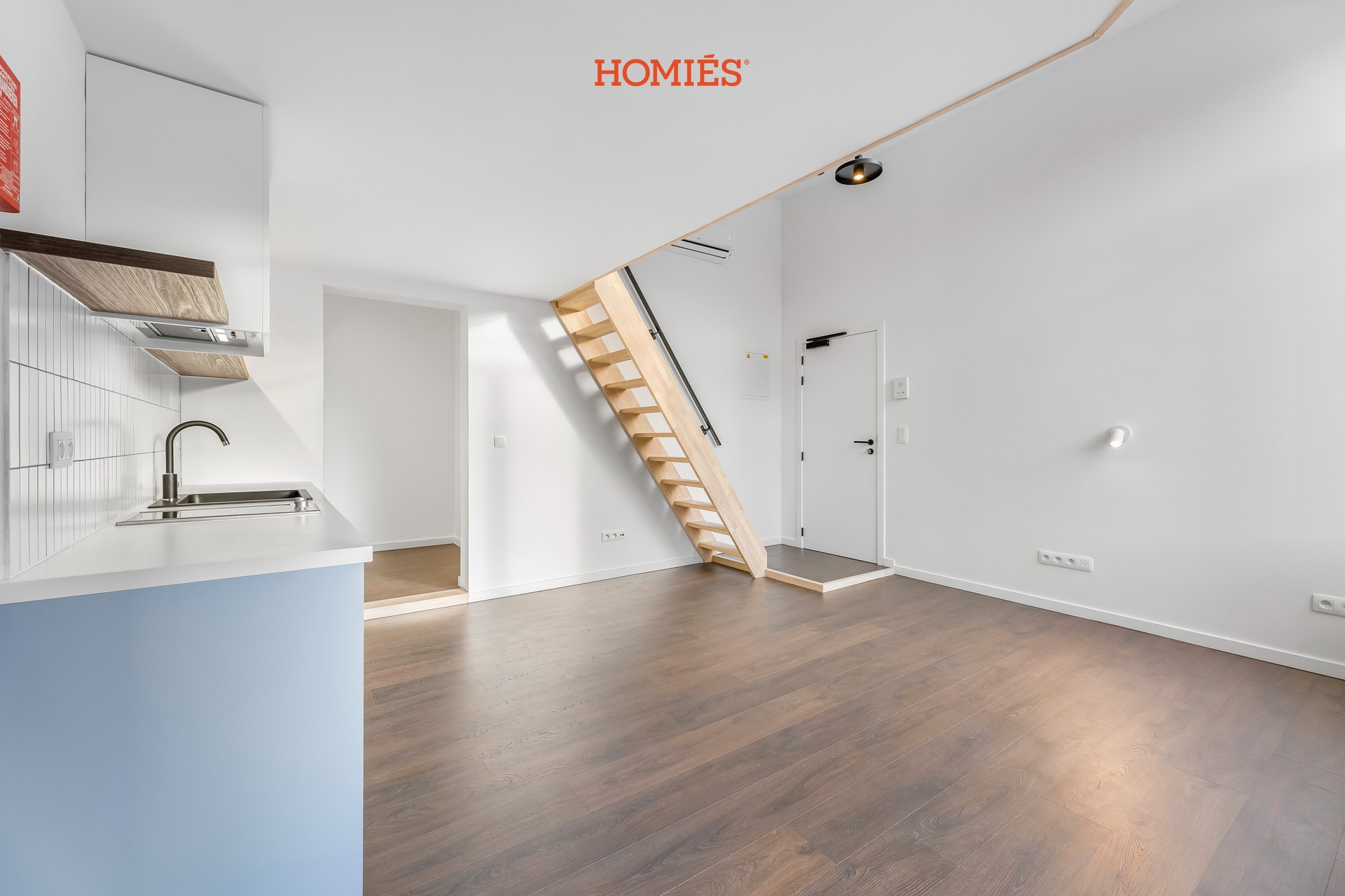 High-end studio (Label A) met mezzanine | Homies
